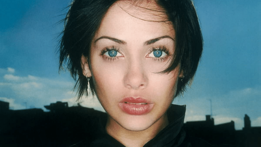 Natalie Imbruglia's 'Left Of The Middle' - Looking Back At The Classic ...