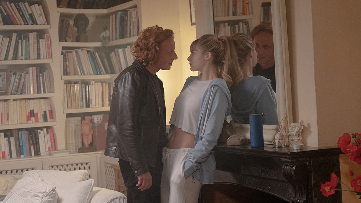 ‘Between Us’ review - Entertainment Focus
