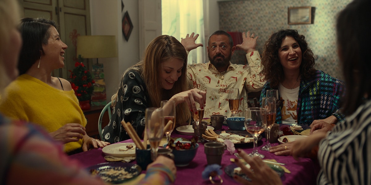 Netflix’s ‘Smiley’ is the binge-watch you need to get through January ...