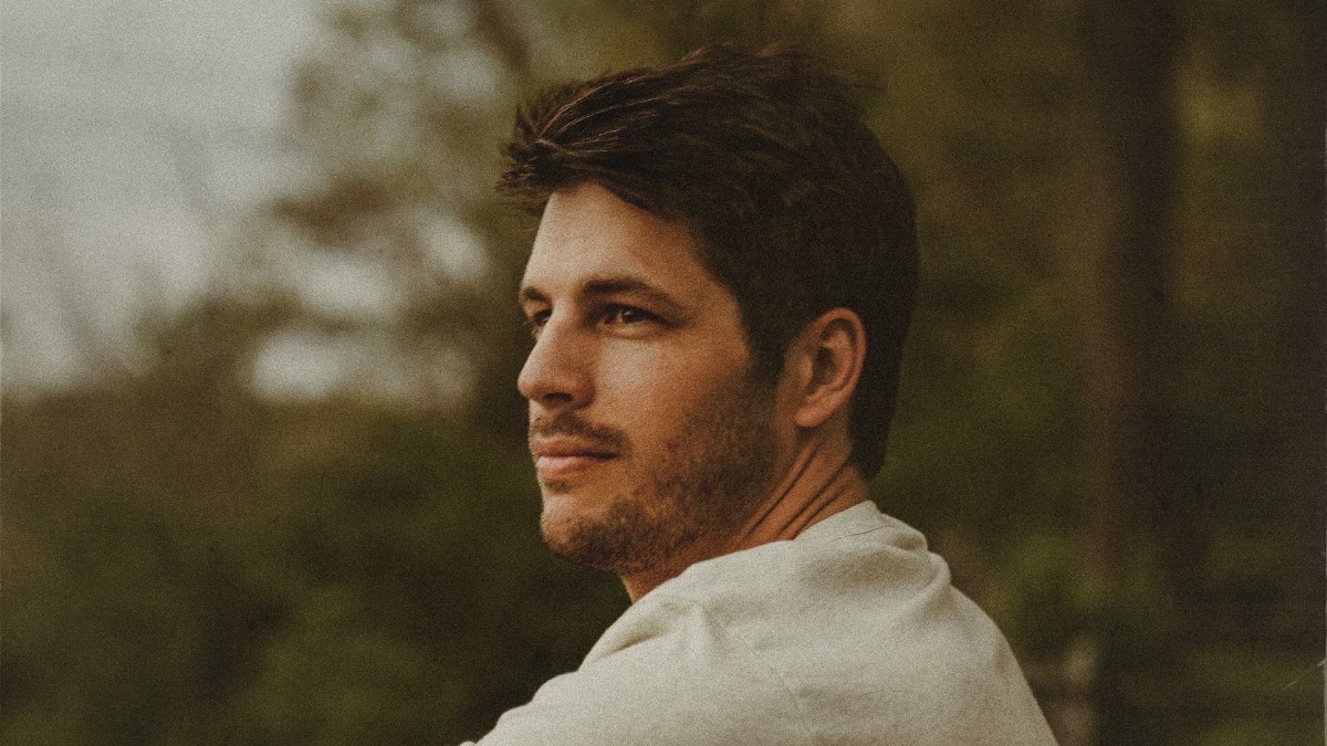 Johnny Dailey pulls on your heartstrings with his melodic new song ...