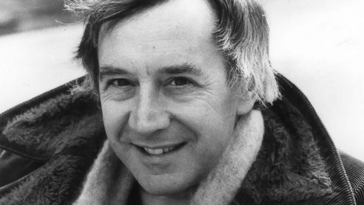 Interview: sitcom star Robert Gillespie guests at the Write On Comedy ...