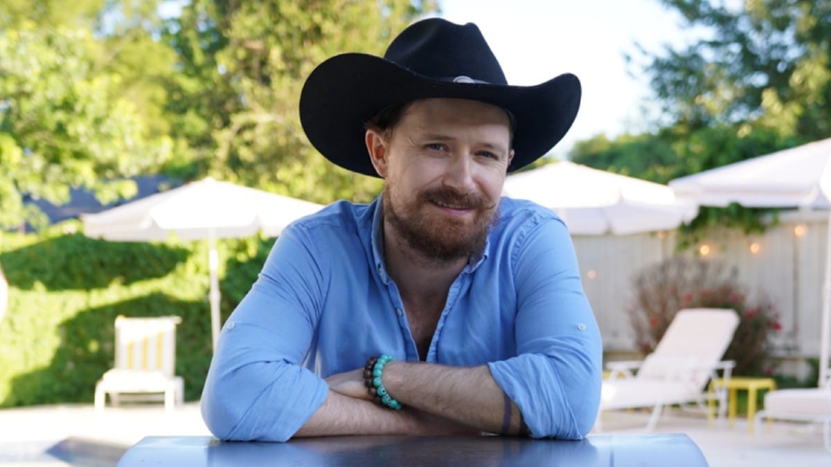 Chris Bricks drops the sound of summer new video 'Barbecue'