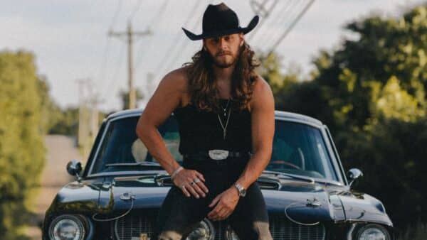 Interview: Warren Zeiders on Touring, Evolving & His New Album