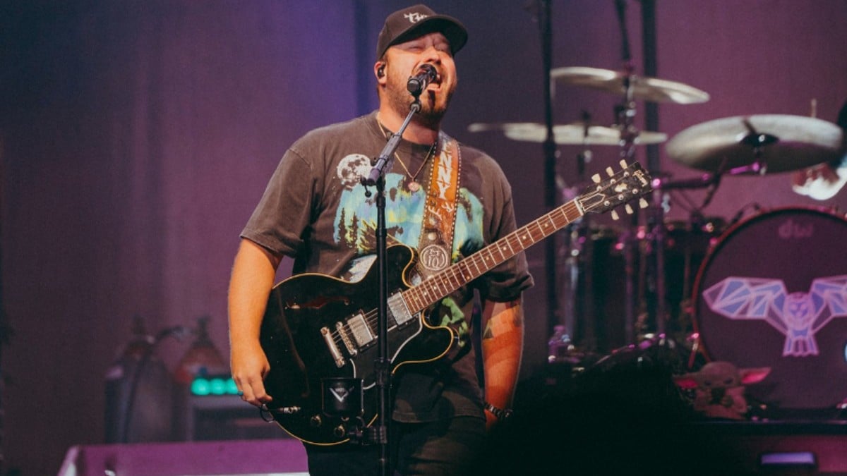 What a tremendous week it's been for Mitchell Tenpenny! - Entertainment ...