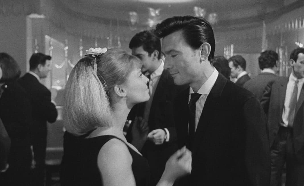 Review: 'Darling' 1965 classic starring Julie Christie and Dirk Bogarde ...