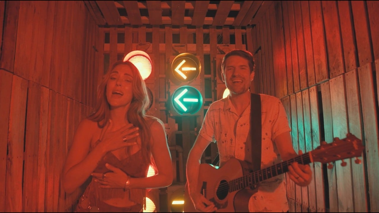 Country-Pop duo Smithfield announce new UK tour - Entertainment Focus