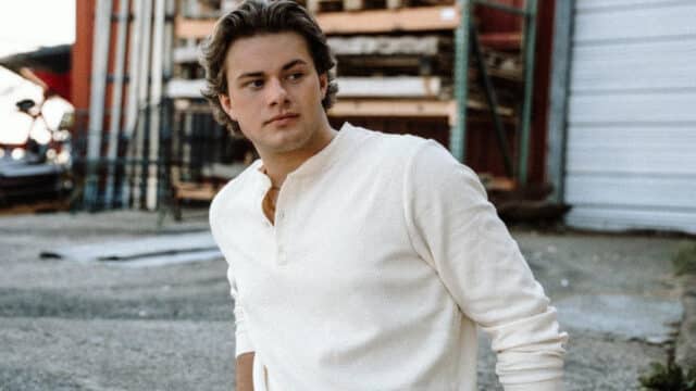 Listen: Hunt Pipkin releases debut single "Couldn't Be Us ...
